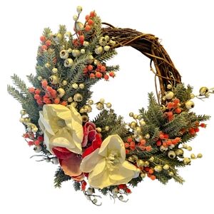 taralynnboutik | Accents | Traditional Winter Wreath | Poshmark